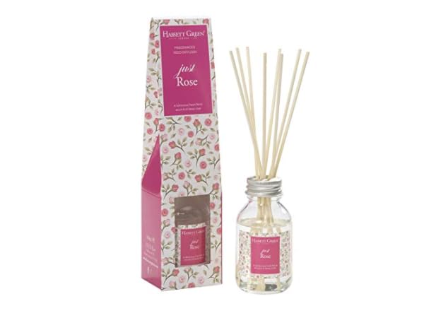Top 8 Best Rose Reed Diffusers in 2026 - FindThisBest (UK)